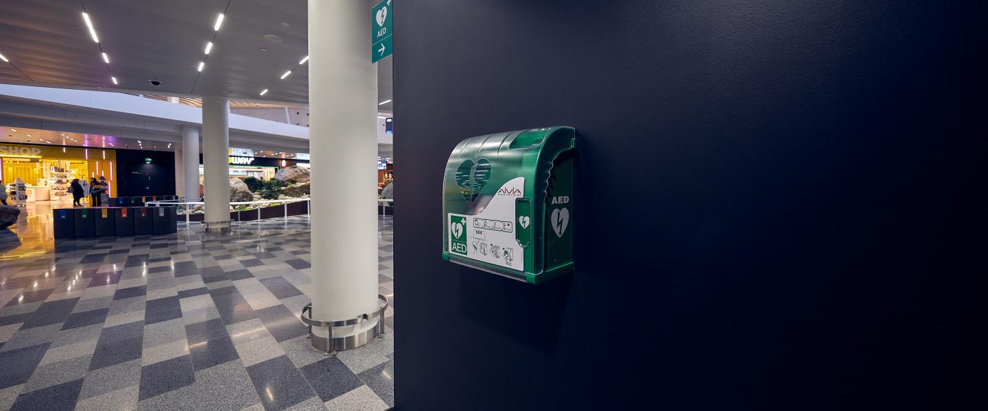 Automated external defibrillator | Finavia